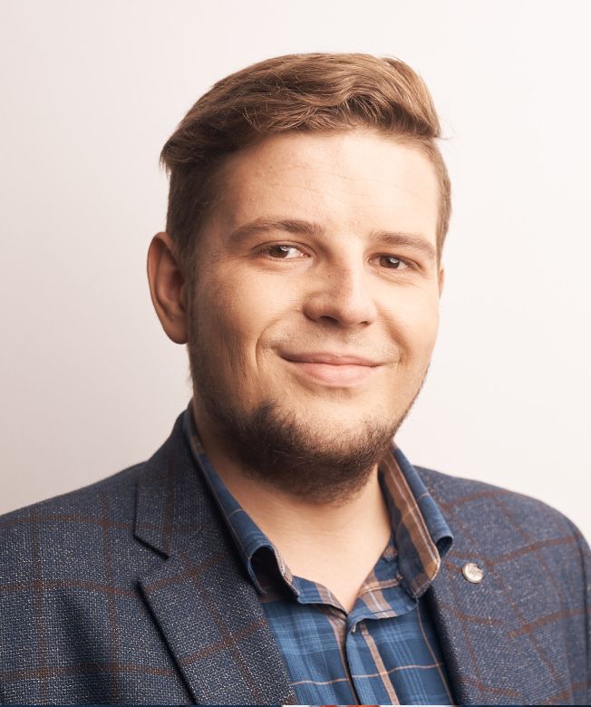 Internship & Mentorship Programs for Young Professionals | Leobit